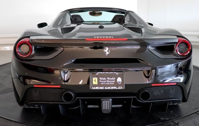 Ferrari 488 Spider #21841 Ferrarihub 0039 | SupercarTribe.com